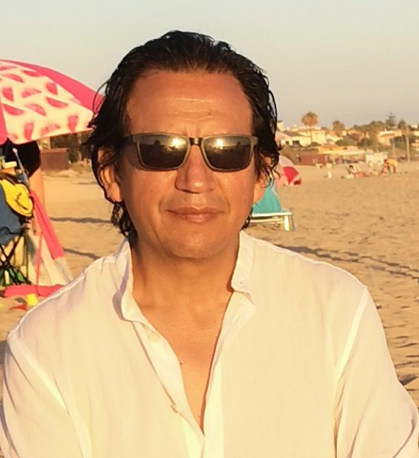 Ciro Edwin Portocarrero Pimentel - Autor y Físico